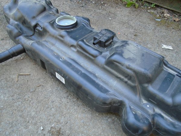 Mercedes Sprinter Fuel Tank as-new