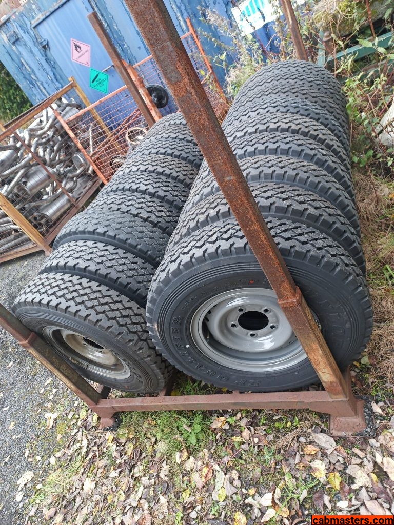 Land Cruiser Split Rim Wheels